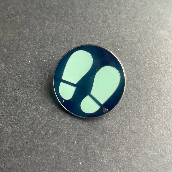 Disney | Other | Disney Pin Mickey Mouse Footprint Hidden Mickey Pin ...